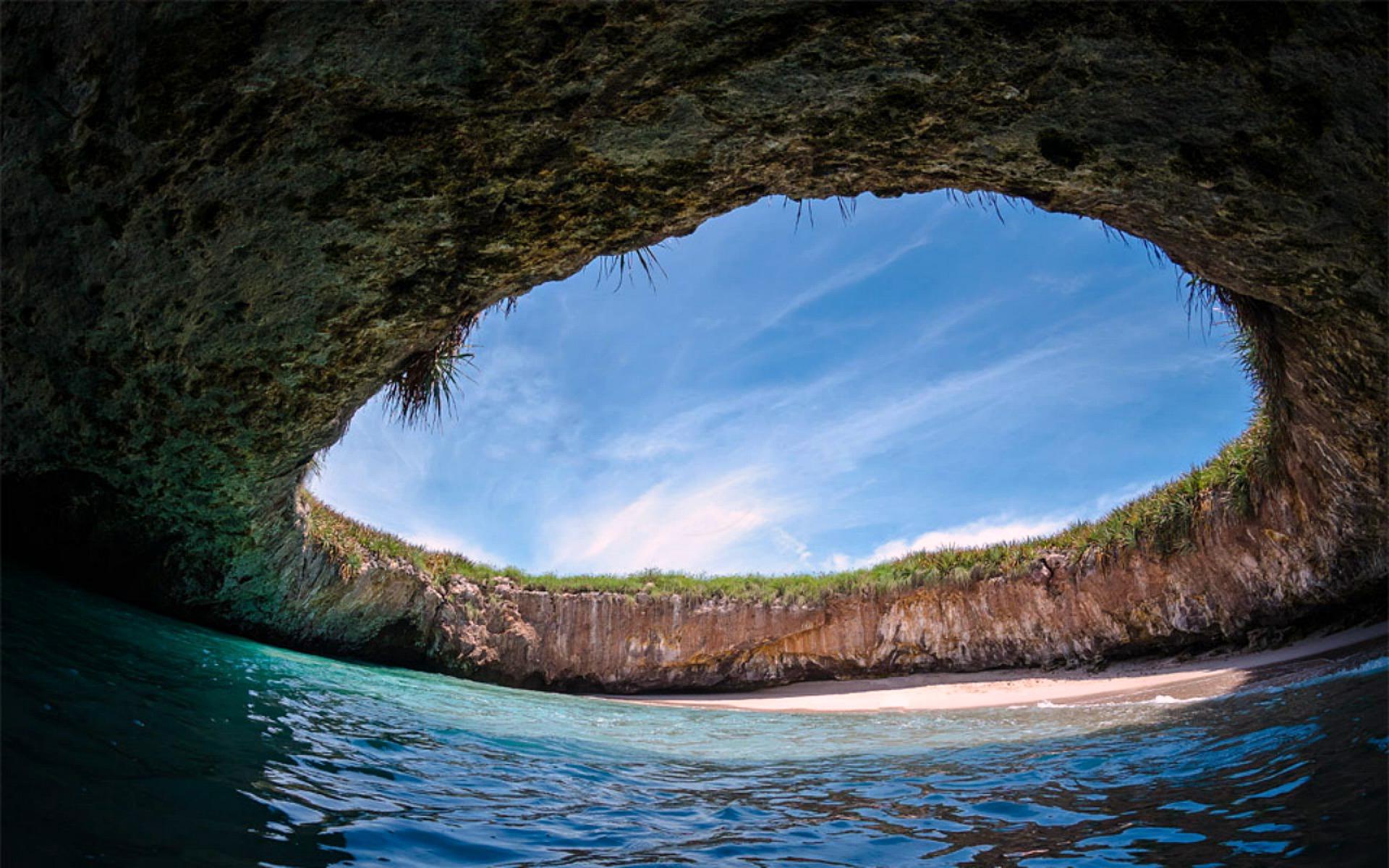 Playa del Amor, Marietas Islands, Mexico - iBuzz365